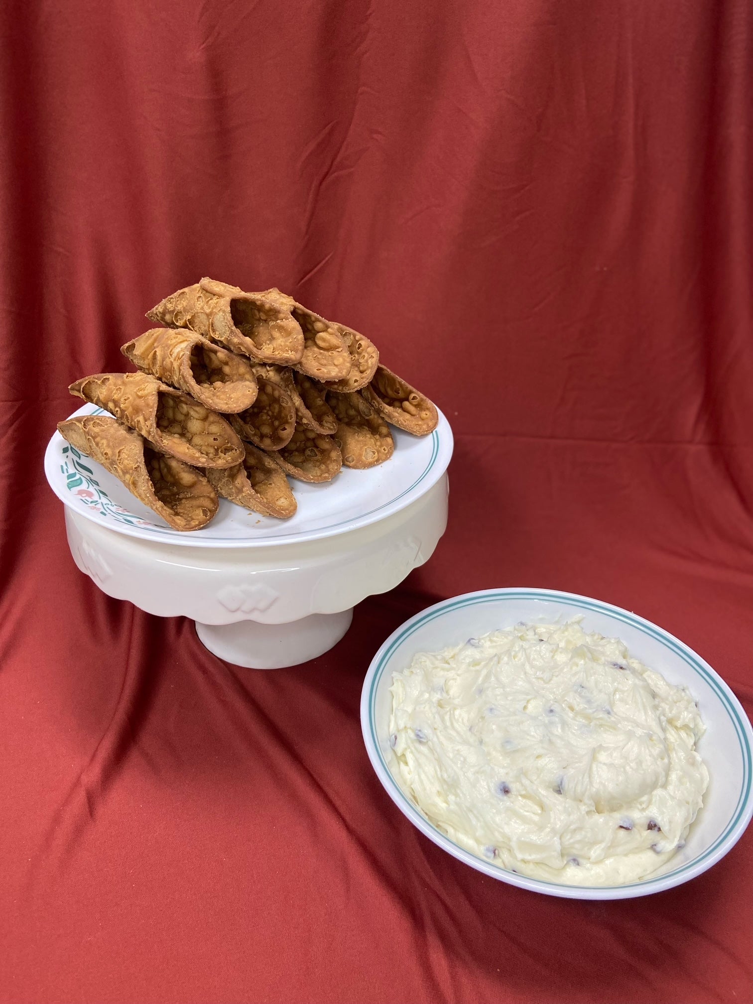 12 Large Shells & Quart of Cream (Chocolate Chips on side) – Lyndhurst ...